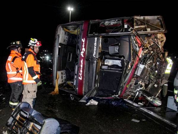Chile: Choque entre tren y minibús en Chile deja siete muertos y cinco ...